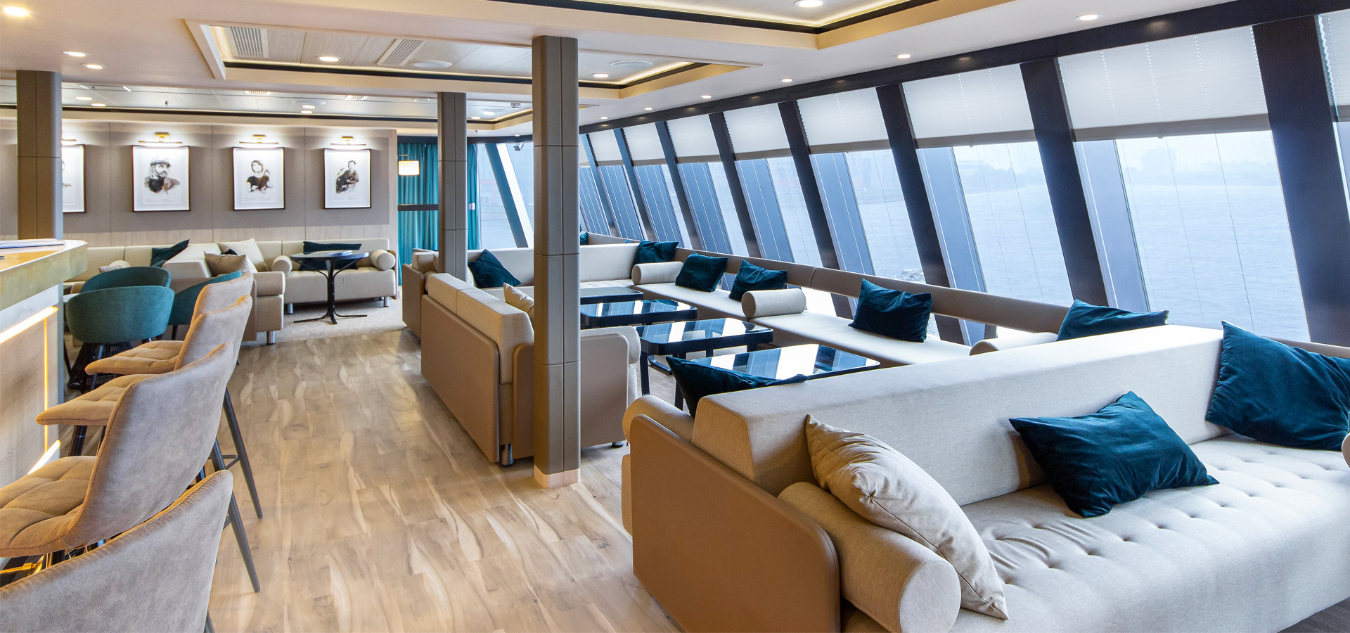 River Cruise Ship Yacht - Guido de Groot